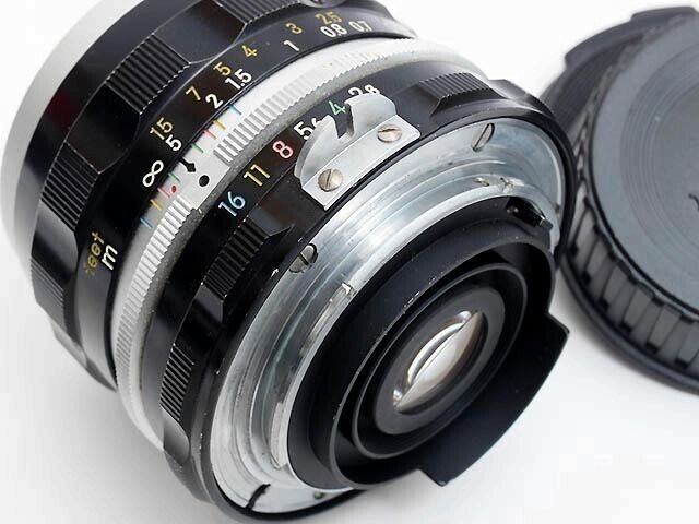 Nikon Nikkor-S Auto 35mm F2.8 Pre-Ai Wide Angle Prime Lens Nikon Nikkor-S Auto 35mm F2.8 Pre-Ai Wide Angle Prime Lens
