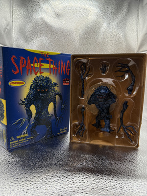 Dark Horse Deluxe Horrora The Space Thing Figure Kit Horrora By Sholly | eBay