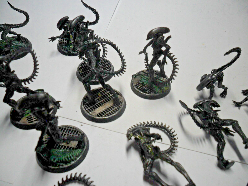 Prodos AVP Aliens vs Predator Kickstarter fifteen Alien Warriors resin ...
