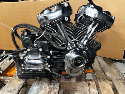 17-22 Harley Davidson FLDE Softail 107 M8 Complete Engine Motor Tran ...