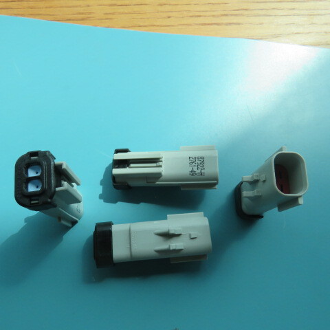 FCI 54200211 Qty of 30 per Lot Automotive Connectors 2W MALE HOUSING LT ...