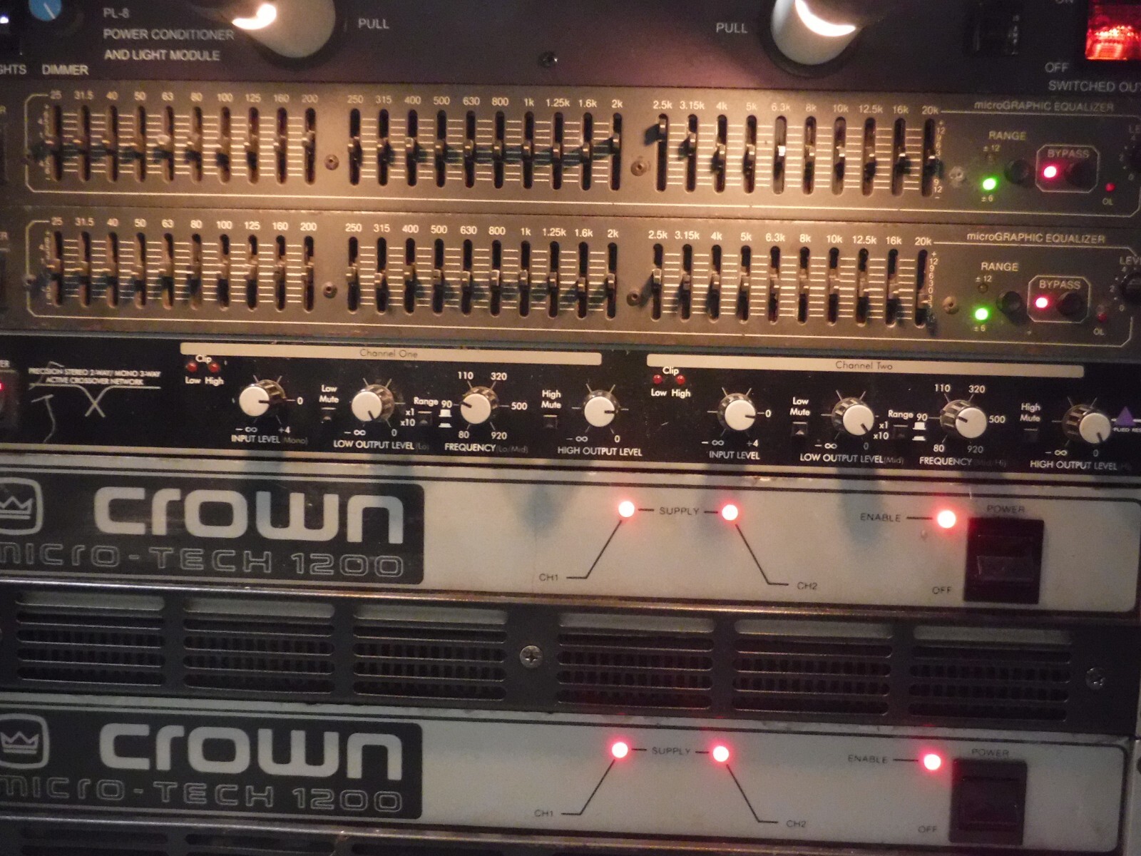 CROWN AMP RACK: STEREO 2-WAY. ART-341 CROSSOVER. RANE ME30. FURMAN ...