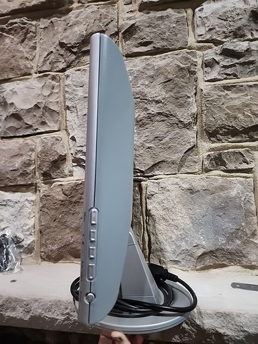 HP VS15 15" LCD VGA Monitor With Built In Speakers Gaming Retro Monitor ...