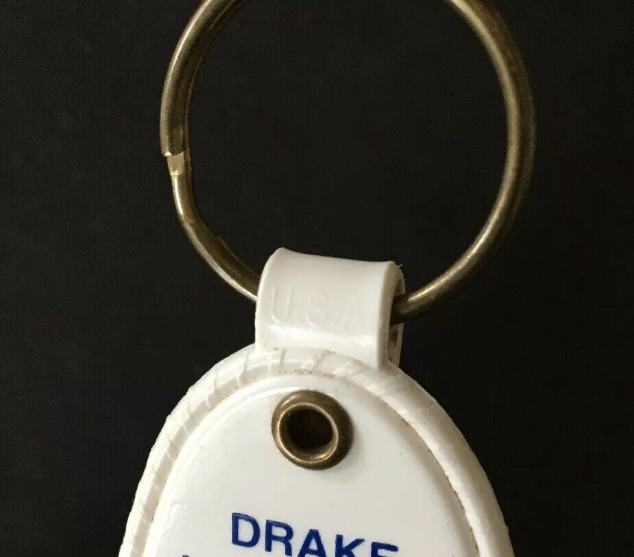 Vintage Keychain DRAKE LAND TITLE COMPANY Key Fob Ring WARSAW, MO Made ...