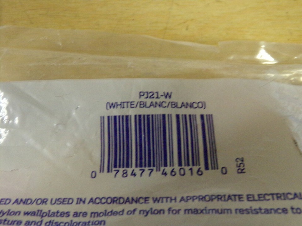 NEW Leviton PJ21-W Wall Plate, -No Screws- *FREE SHIPPING* | eBay