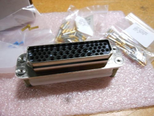 TRI-STAR CONNECTOR WITH CONTACTS PART # M83733/4RB048 NSN: 5935-01-320 ...