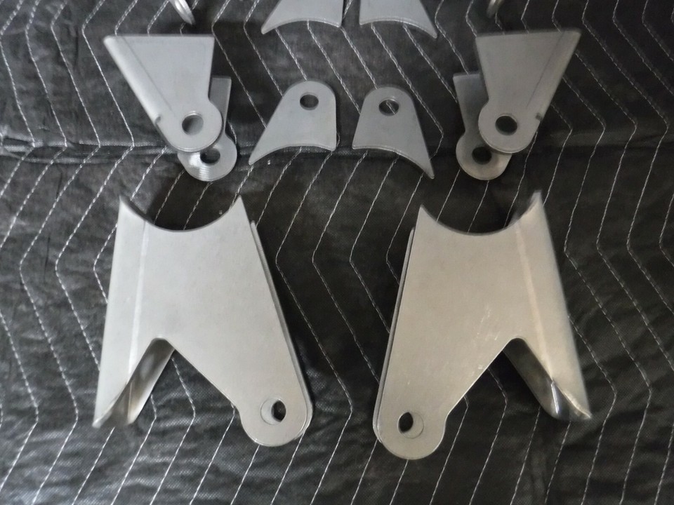 Triangulated 4 Link Brackets * Weld On for Steel Air Ride or Coilover ...