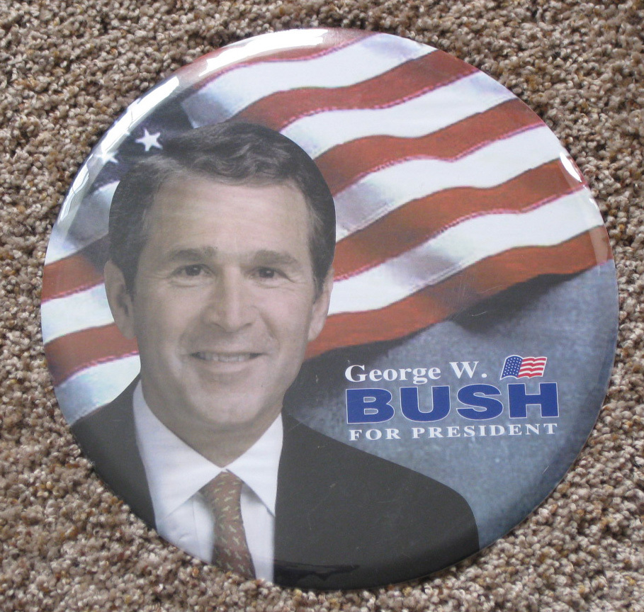 FLOWING FLAG & PICTURE DESIGN GIANT 9" GEORGE W. BUSH CAMPAIGN BUTTON ...