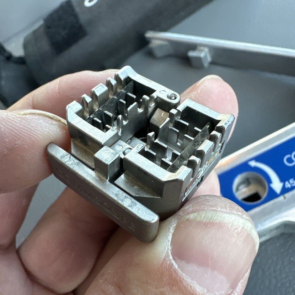 COMMSCOPE 1725150-6 Crimp Tools Jack termination kit | eBay