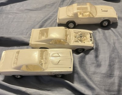 Lot of 3 Pre-built White Plastic Car Models Ready to Go Automotive ...