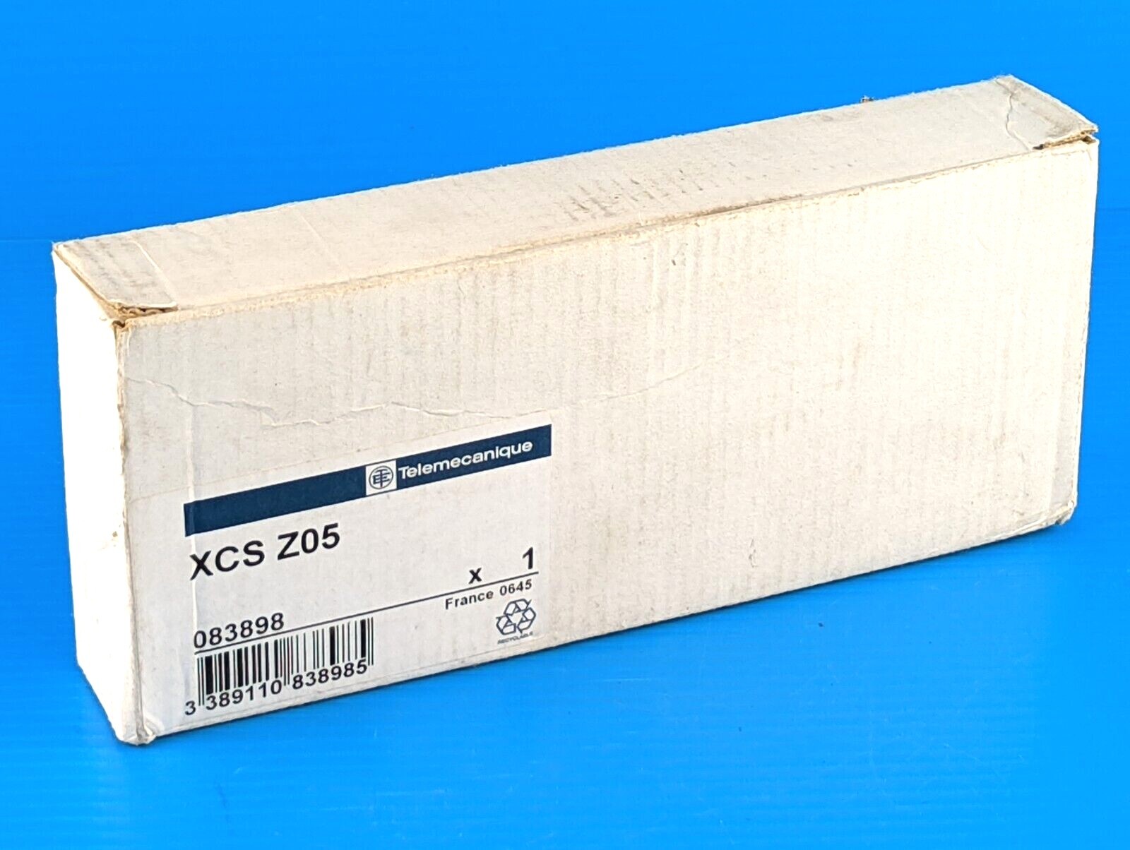 NEW Telemecanique XCS Z05 Key Type Safety Interlock for Metal Limit ...