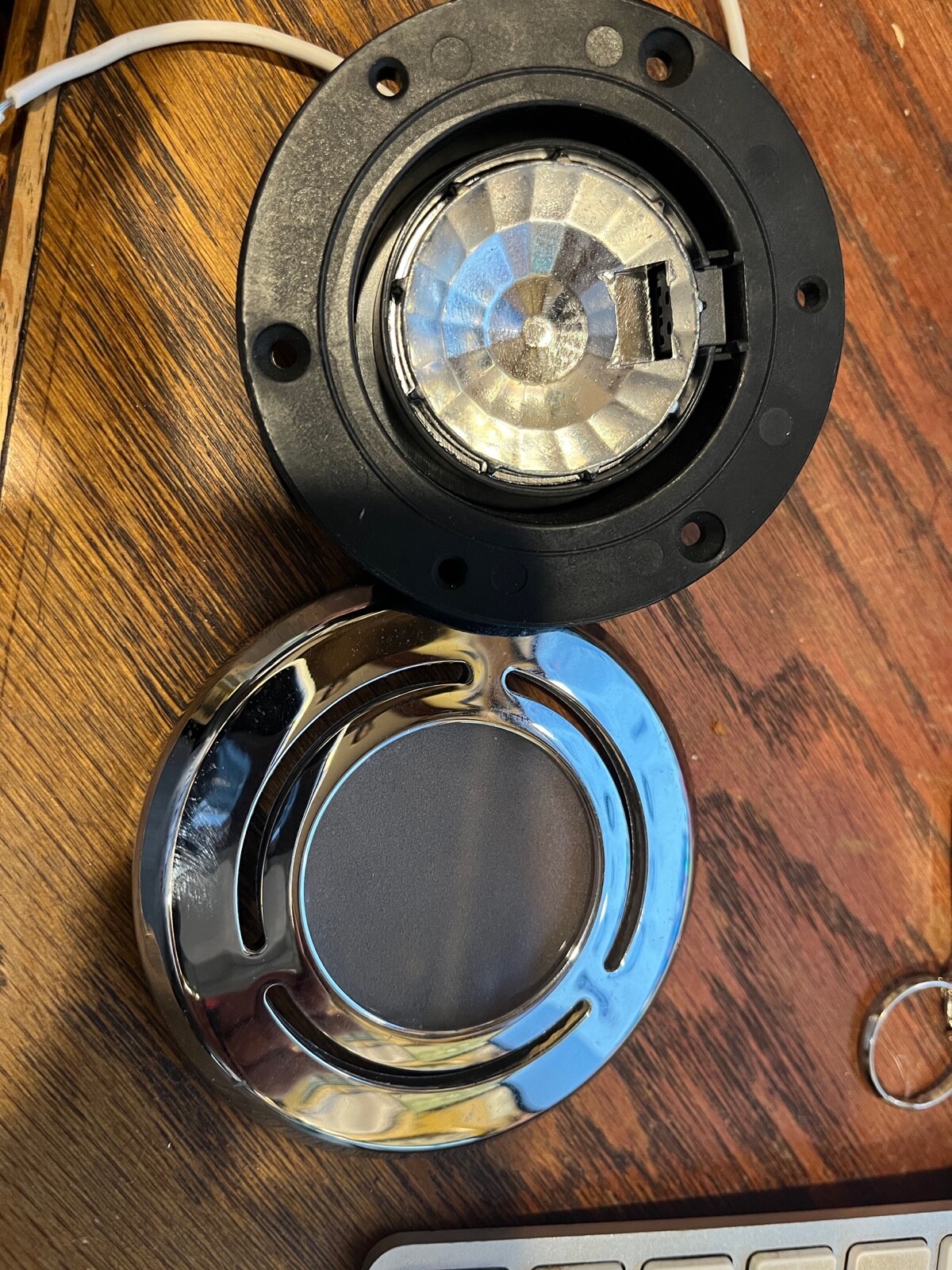 3.5" chrome puck light bulb pa2031 24v 20w threaded cover | eBay