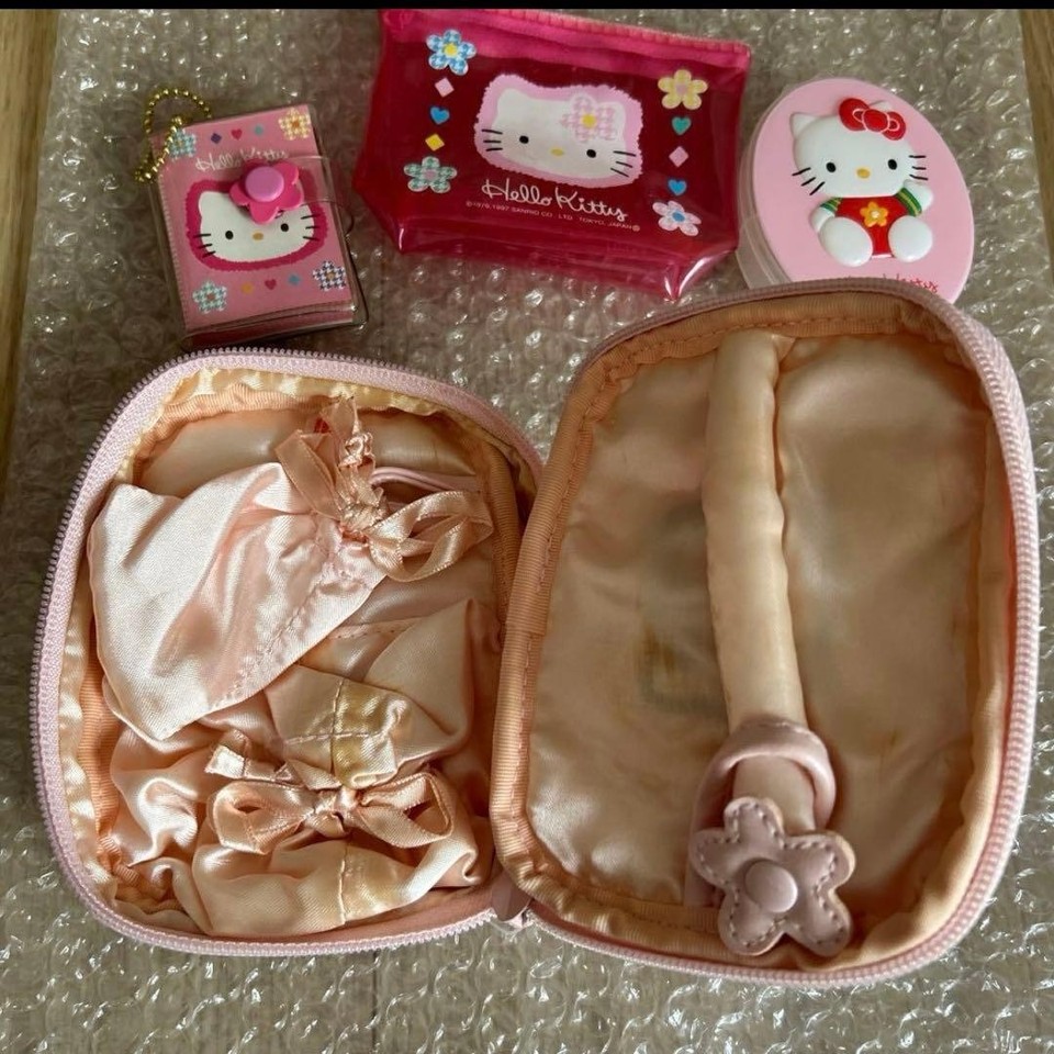Kitty Quilted Kaohana Heisei Gal Retro Pouch Original Item | eBay