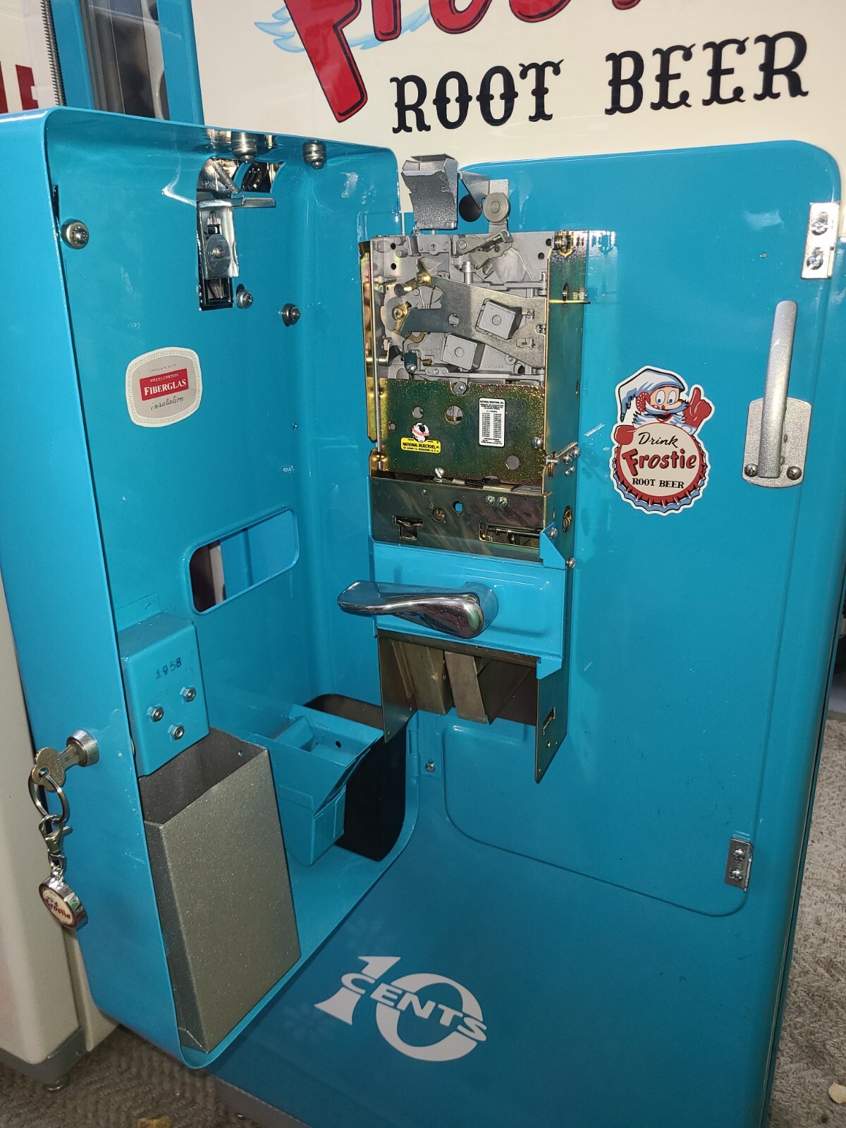 Vendo 81 Frostie Soda Coca-Cola Coke Machine Pro Restoration VMC 81 ...