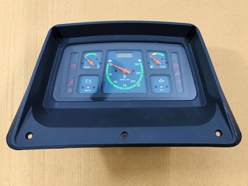 OEM E007700898B91 / E007700898B93 INSTRUMENT PANEL CLUSTER FOR MAHINDRA ...