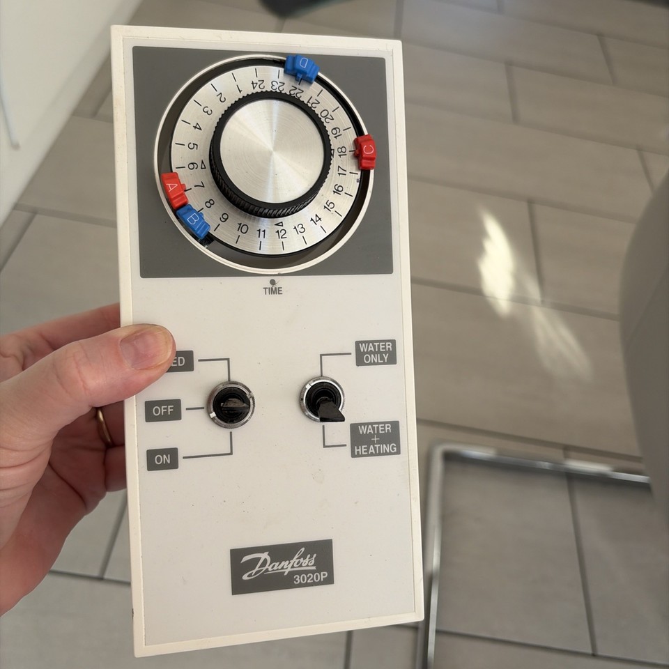 Danfoss Randall 3020P Electro Mechanical Heating/Hot Water Timer | eBay UK
