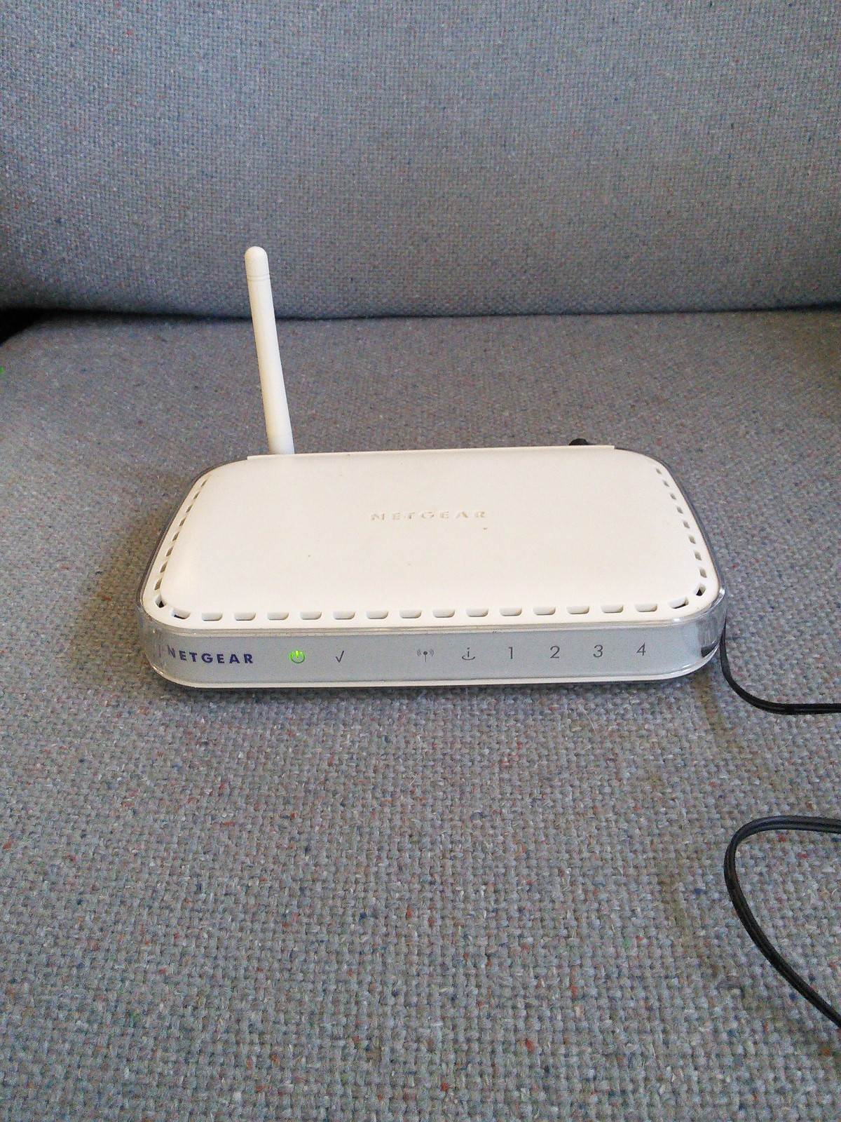 Netgear WGT624 108 Mbps 4-Port 10/100 Wireless G Router (WGT624v3) for ...