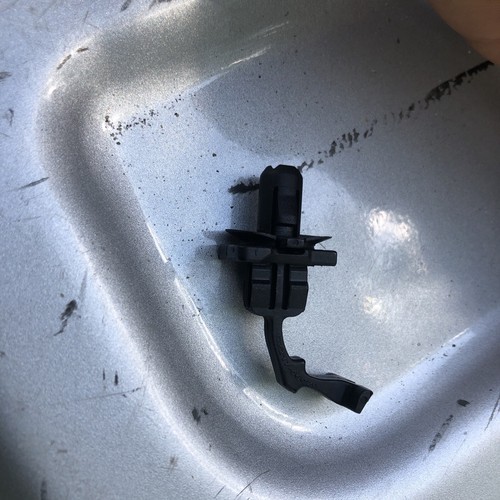 Genuine Toyota Windshield Pillar Trim Upper Clip 62217-06020 | eBay