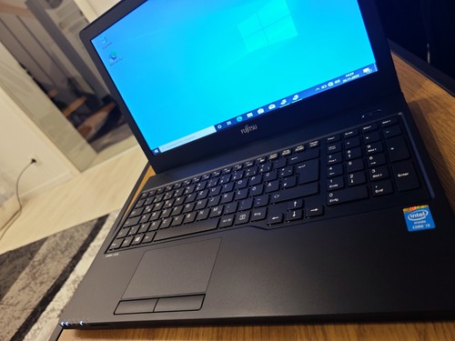 Fujitsu Lifebook A555 - Intel Core i3 - 8GB RAM - Windows 10 Pro - Akku ...