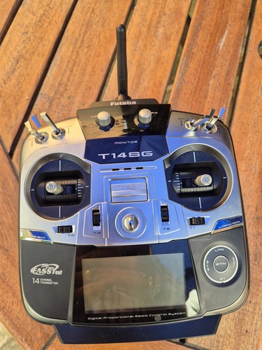 Futaba T14SG 2.4gHz Transmitter RC 14 channel T-FHSS, S-FHSS, Fasstest ...