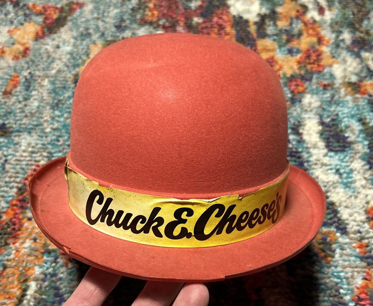 Vintage Chuck E. Cheese plastic derby hat | Grelly USA
