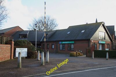 Photo 6x4 Hunstanton Streets GP surgery on Valentine Road c2014 | eBay UK