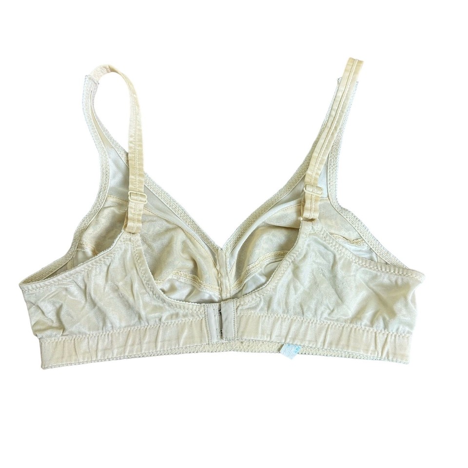 Vintage 1970s Exquisite Form "Ful-ly" with All Around Stretch Bra Ivory ...
