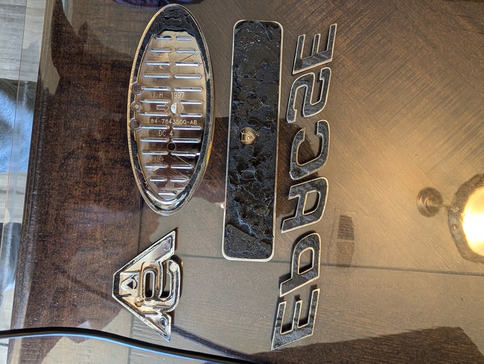 OEM 03-06 Ford Escape V6 Limited Rear Emblem Logo Nameplate Badge Set ...