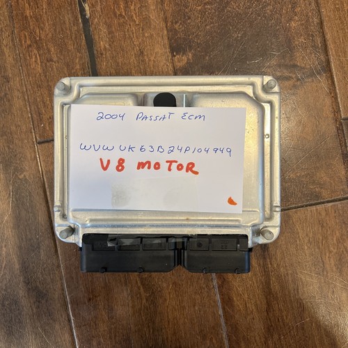 2004 VOLKSWAGEN PASSAT V8 ENGINE CONTROL MODULE ECU ECM P/N: 07D 906 ...