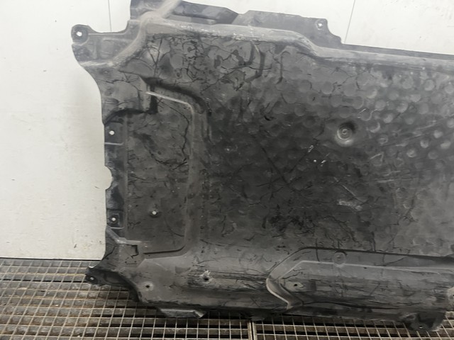 MERCEDES C Class W205 2015 RHD Gearbox Underbody Tray Cover Guard ...