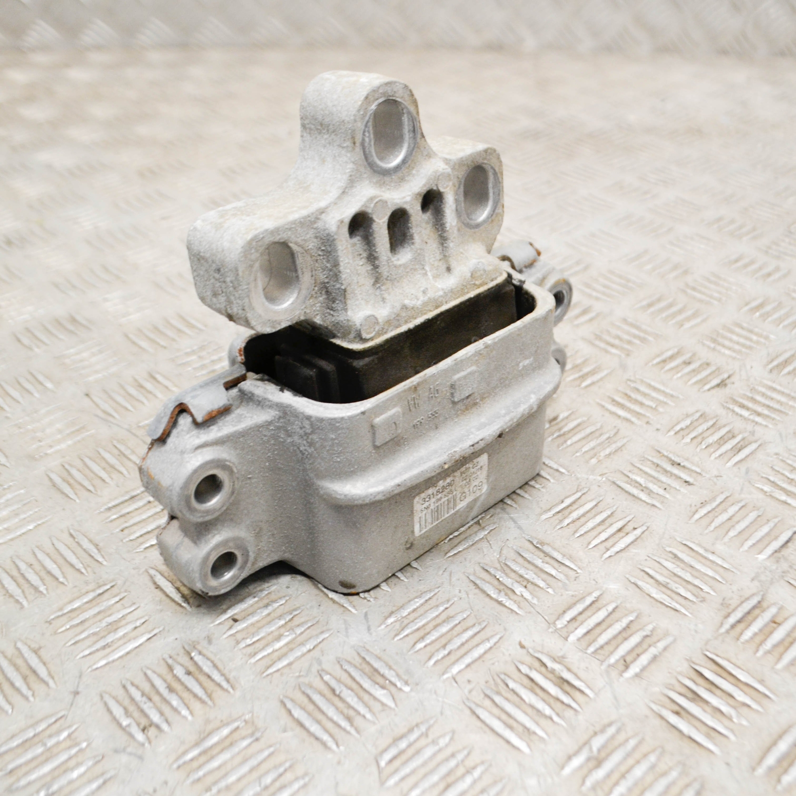 AUDI Q3 8U 1.4 TFSI Left Side Engine Mount 5N0199555L 3318280 VC7CZ ...