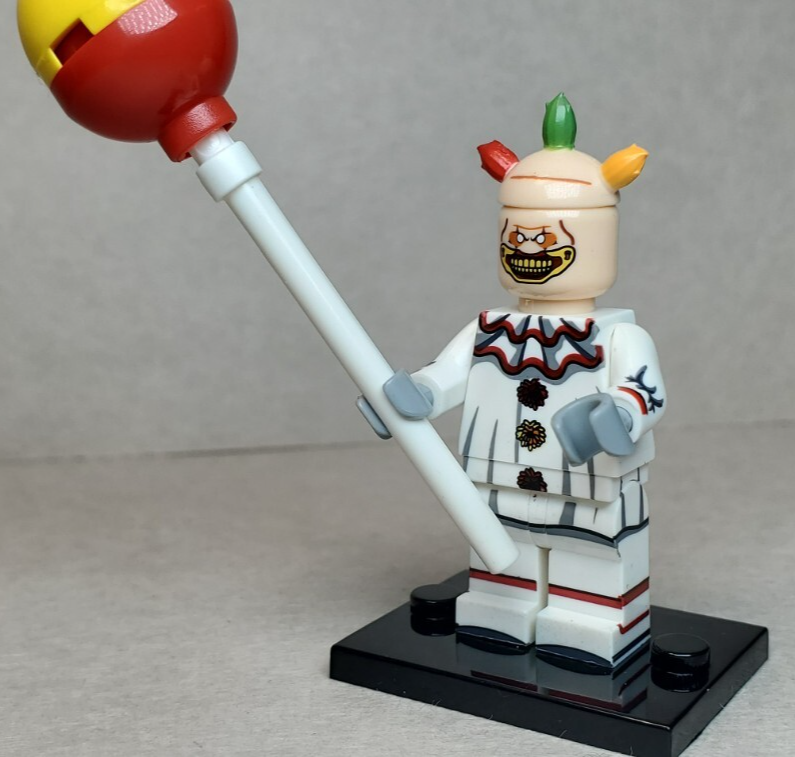 8 Custom Lego Horror Movie Creepy Minifigures Silent Hill, Leatherface ...