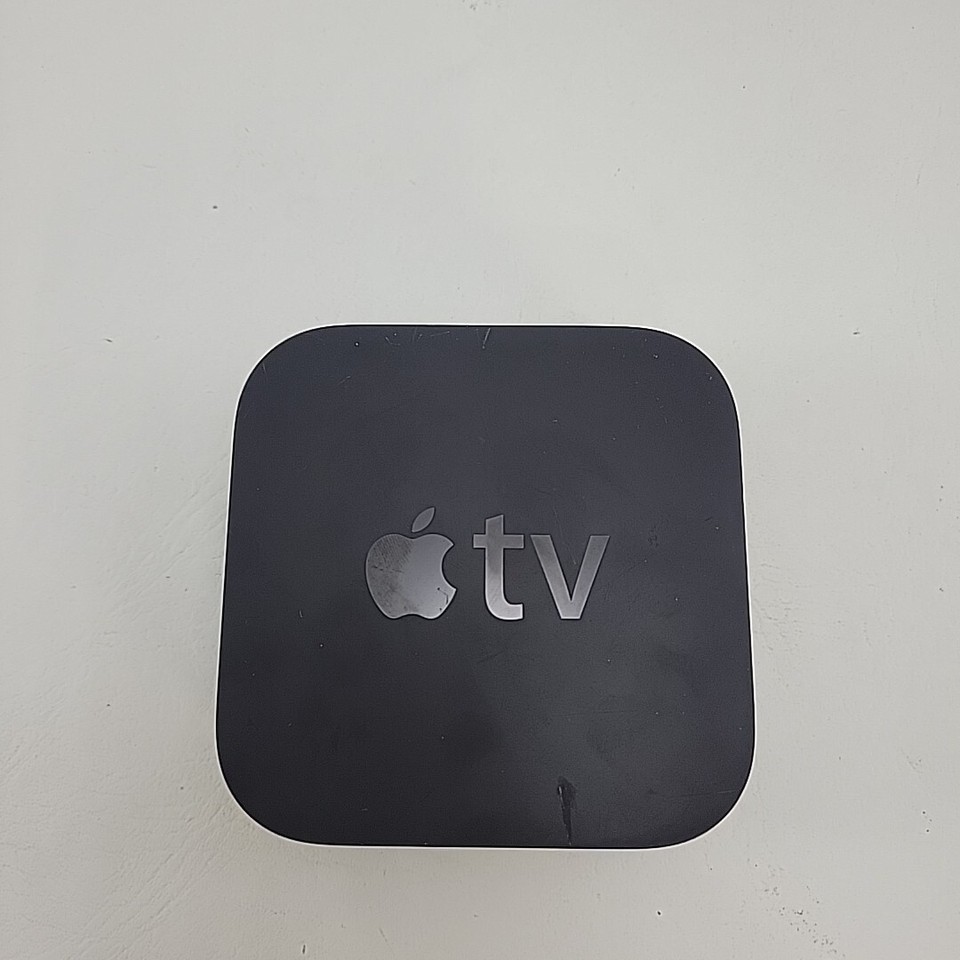 Apple TV Media Player, 4th Gen, 32GB Black, Open Box, Remote (MR912LL/A ...