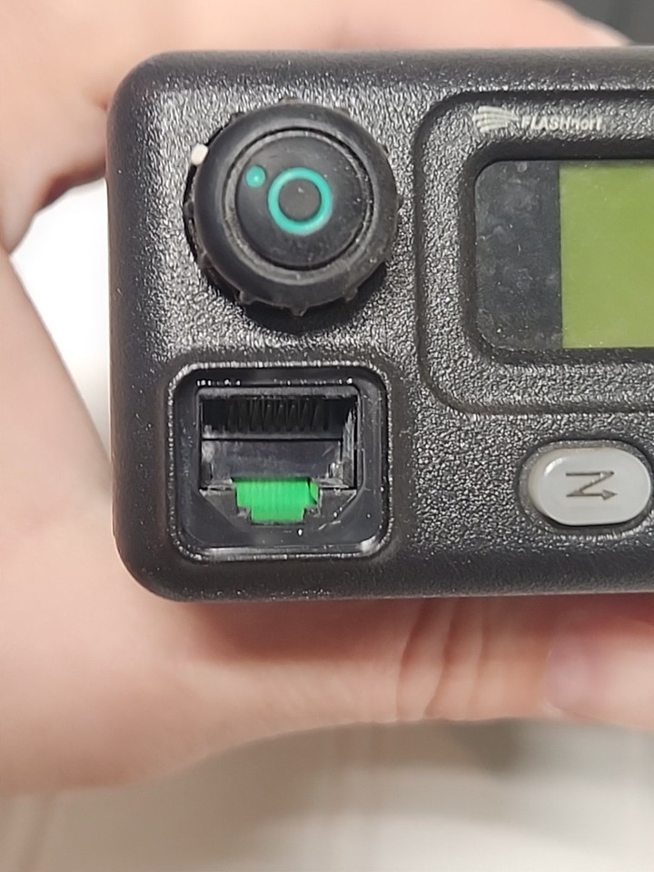 Motorola MCS2000 Two-Way Mobile Radio M01HX+814W Used (814) | eBay