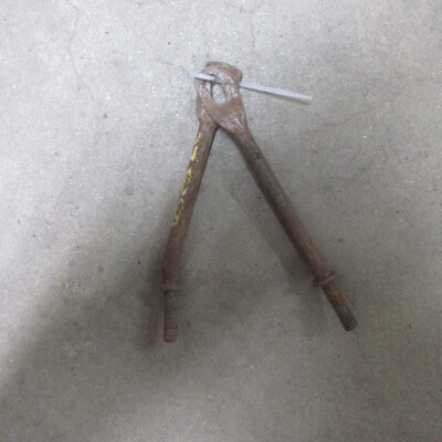 68 1968 CHEVELLE EL CAMINO ORIGINAL GM STEERING COLUMN TO COWL SUPPORT ...