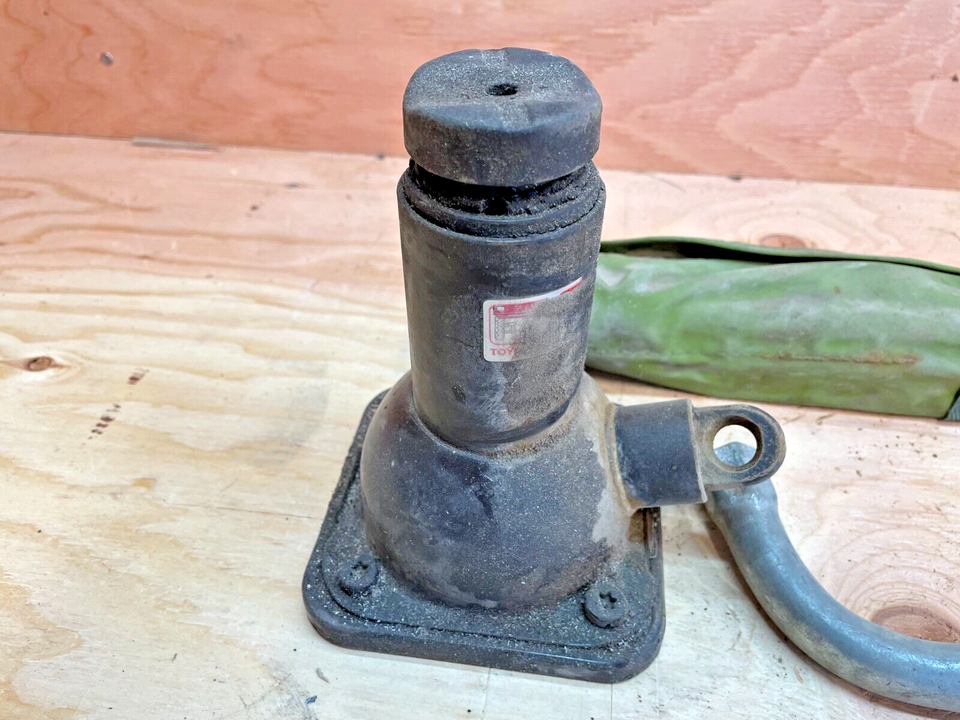 1984-1988 Toyota Pickup 4runner Spare Tire Jack and Tool Kit Vintage ...