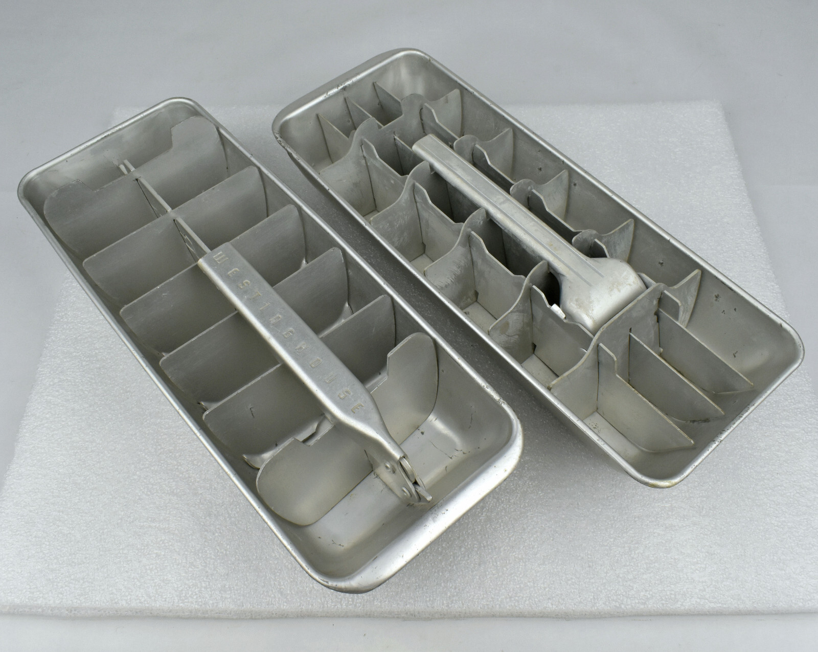 New Metal Ice Cube Trays