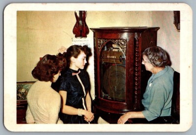 Postcard~ Spring Wound Regina Music Box~ The Musical Museum~ Deansboro ...