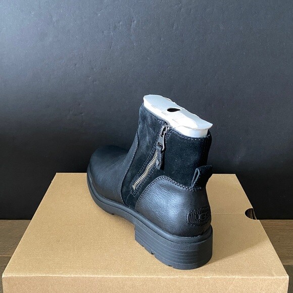 UGG Women's Black Harrison Zip Short Ankle Boots Bootie Shoes 8.5, 10 ...