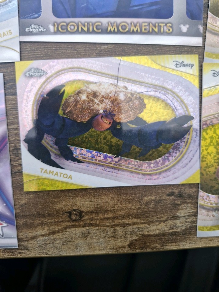 Topps Disney Chrome 2025 Bundle - Ariell Blue 150/Yellow Diamond ...