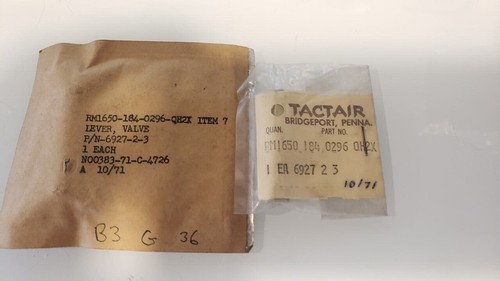 (2) TACTAIR FLUID CONTROLS LEVER VALVE 6927-2-3 1650-00-184-0296 CH46 ...
