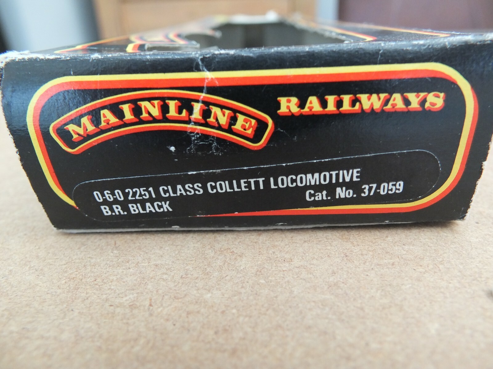 MAINLINE 37059 - BR BLACK 0-6-0 2251 CLASS COLLETT LOCOMOTIVE 2213 ...