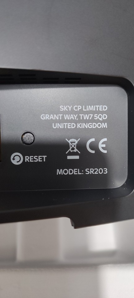 Sky Broadband Hub 4.2 SR203 Dual Band Wi-Fi Wireless Modem Router | eBay