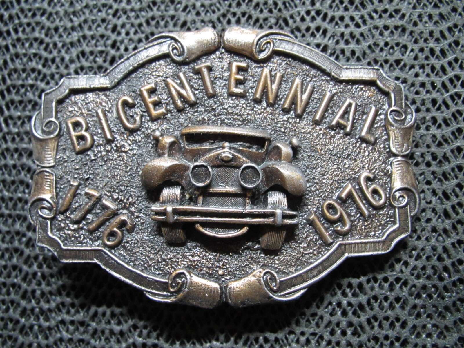 1776 1976 BICENTENNIAL CLASSIC CAR BELT BUCKLE! VINTA… - Gem
