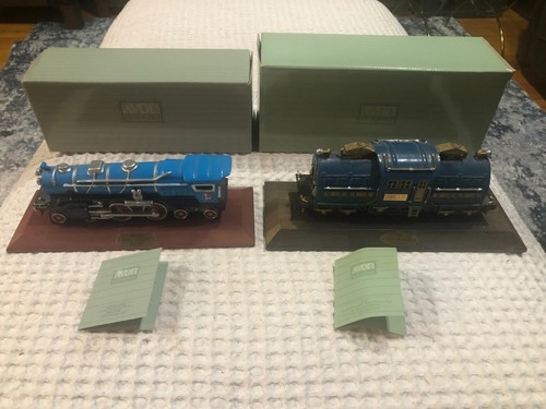 Lionel Classic Train 381-E Locomotive & 1931 #400E Blue Comet w/ Bases ...