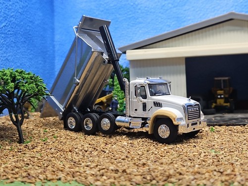 CUSTOM Mack Granite Dump Truck 1/64 2020 dcp Greenlight rock gravel ...