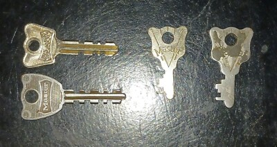4 VINTAGE MASTER LOCK KEYS | eBay