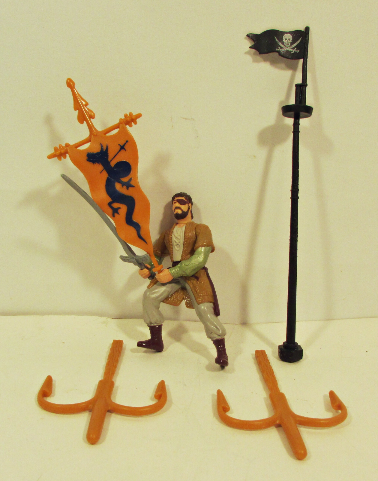 VINTAGE 1996 HASBRO PIRATE ACTION FIGURE WITH ACCESSORIES FOR PIRATE ...