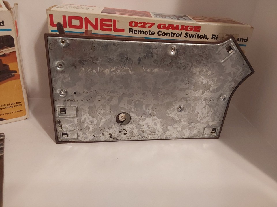 Lionel 027 Gauge 5121 Left Hand Control Switch & 5122 Right Hand ...