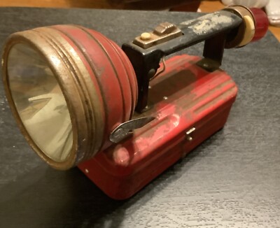 Vintage Flashlight Huntlite Hilco Red Metal Hand Lantern Untested 7 ...